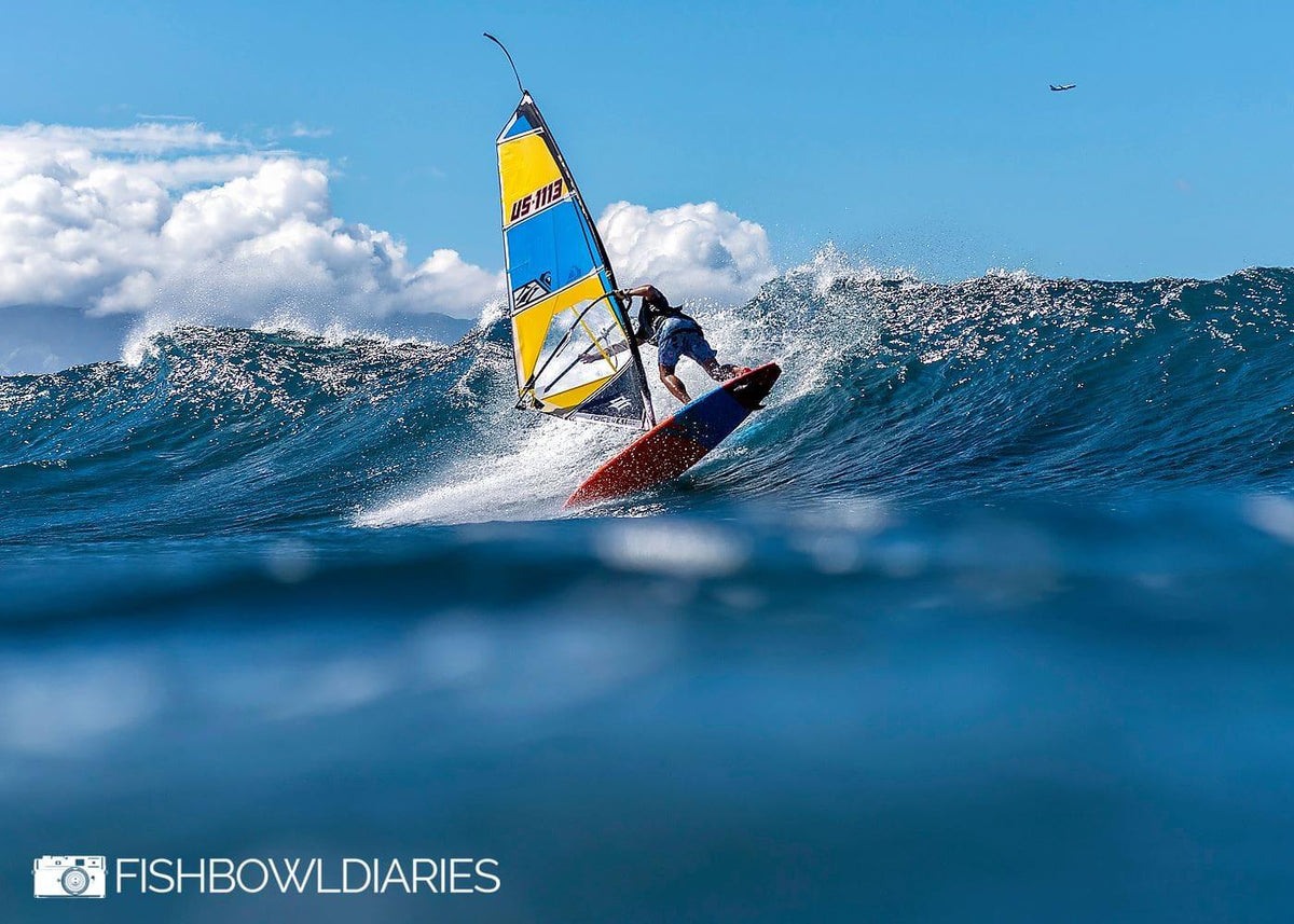 Bernd Roediger Shredding Hookipa Without a Harness in "applesandorange